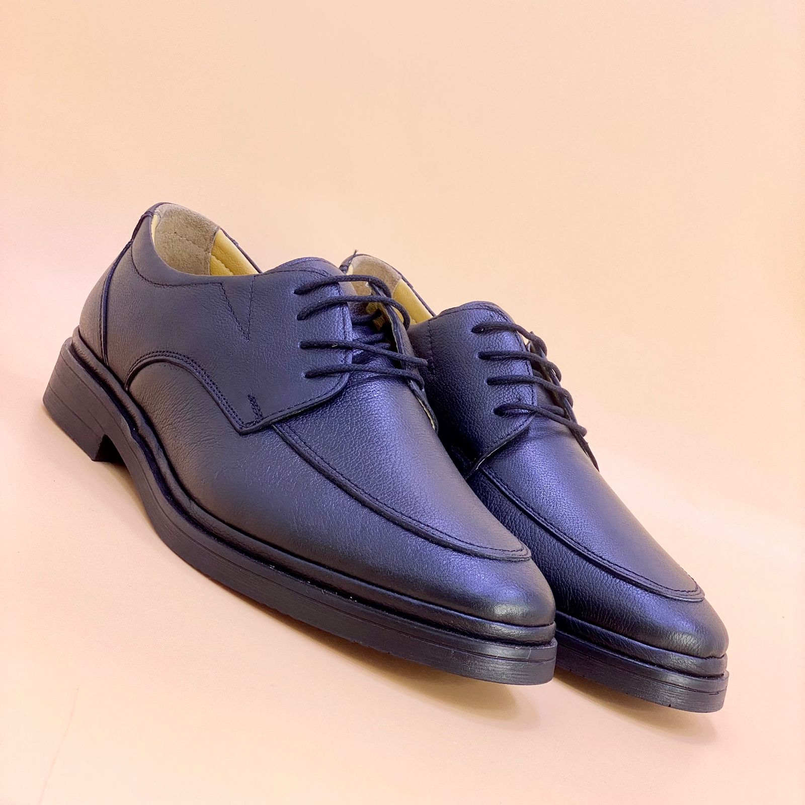 NEW , MADE IN TURKEY GENUINE LEATHER MEN SHOES M237