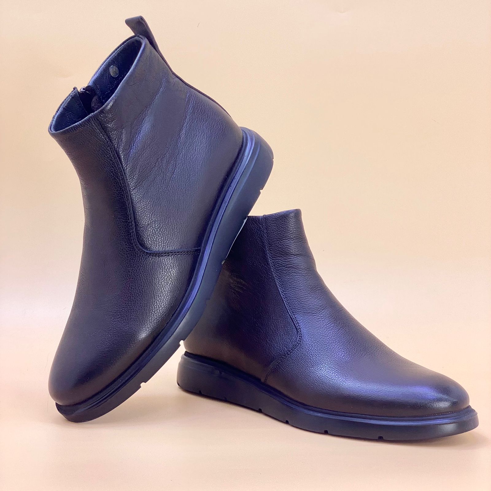 NEW , MADE IN TURKEY GENUINE LEATHER MEN BOOTS M10
