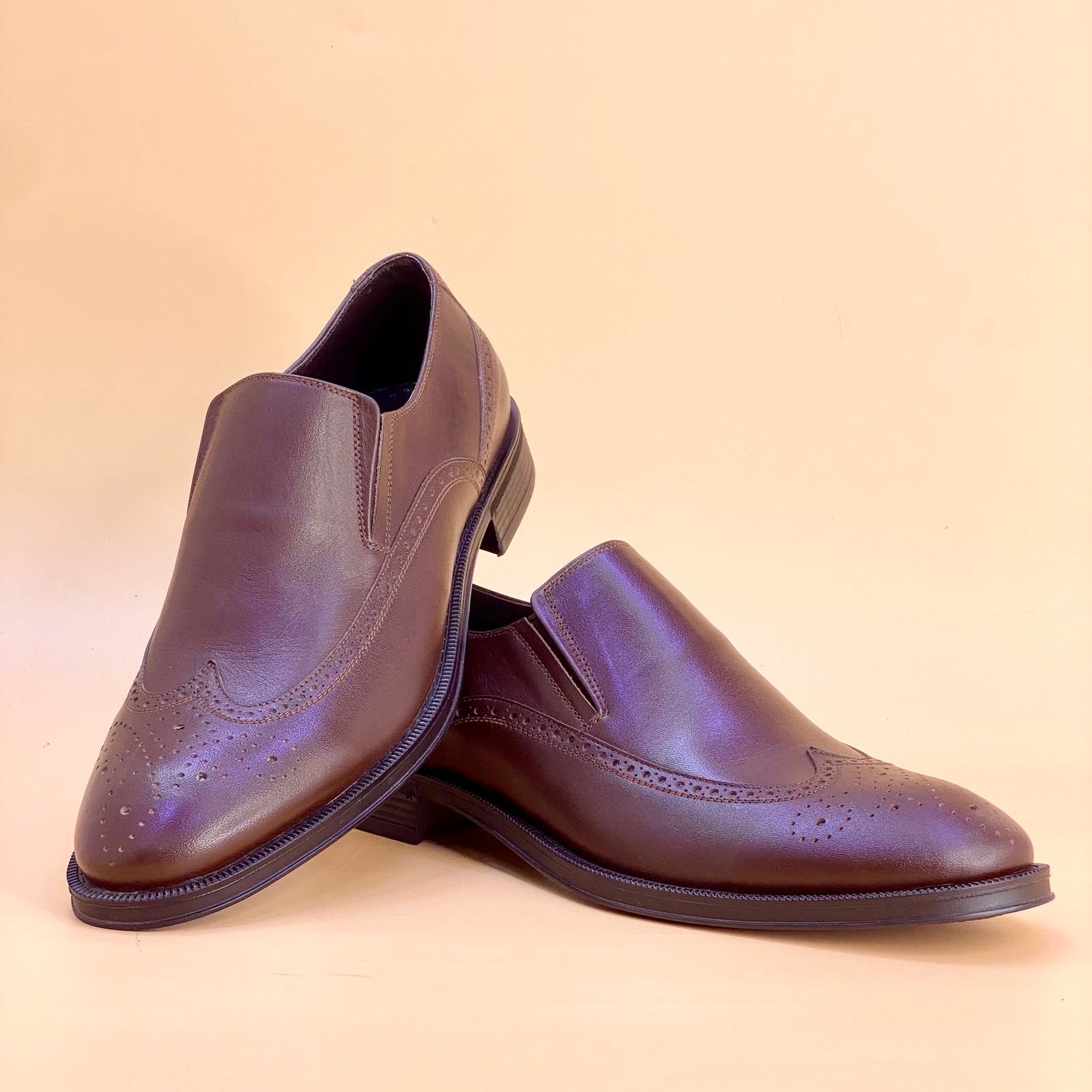 NEW , MADE IN TURKEY GENUINE LEATHER MEN SHOES M512