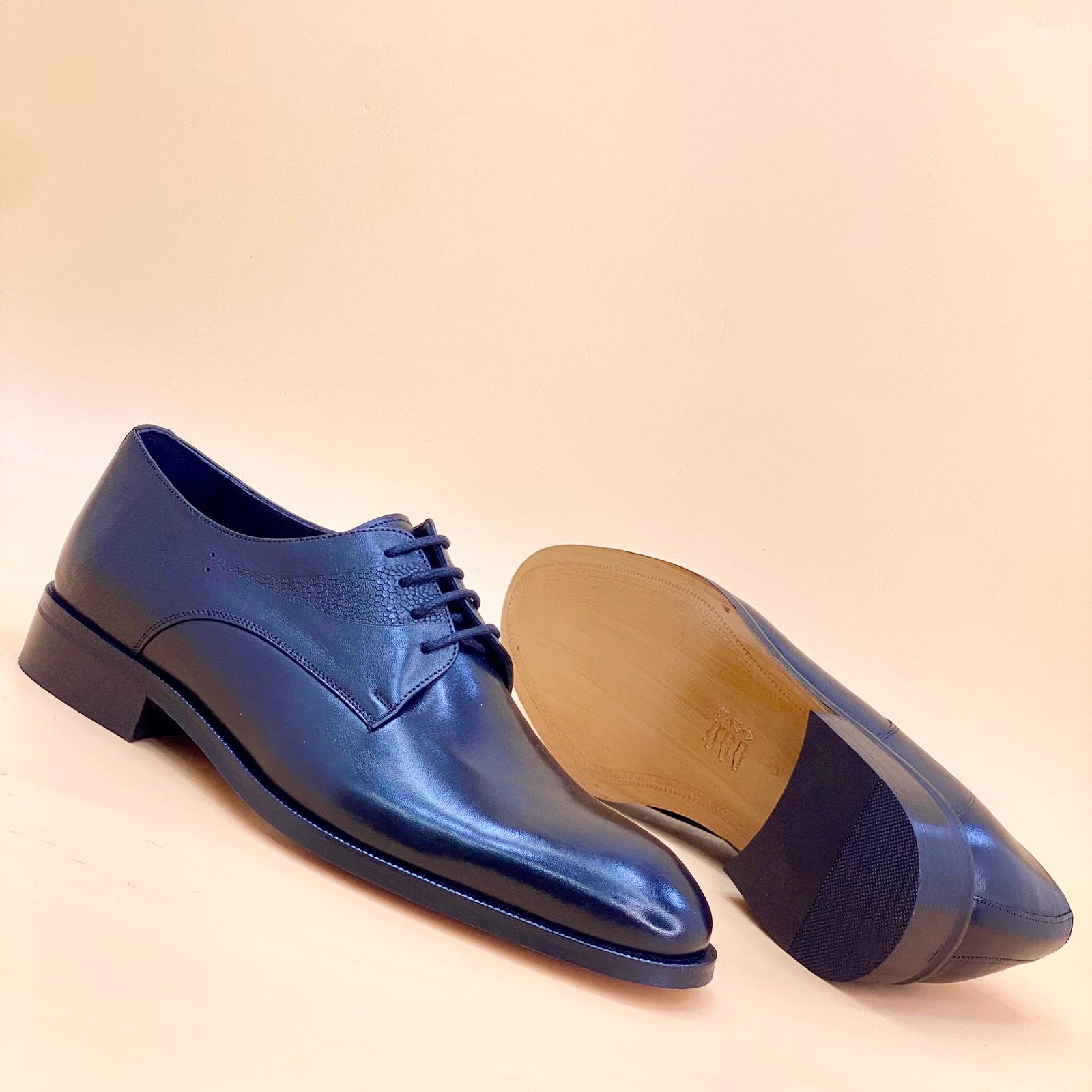 NEW , MADE IN TURKEY GENUINE LEATHER MEN SHOES M892