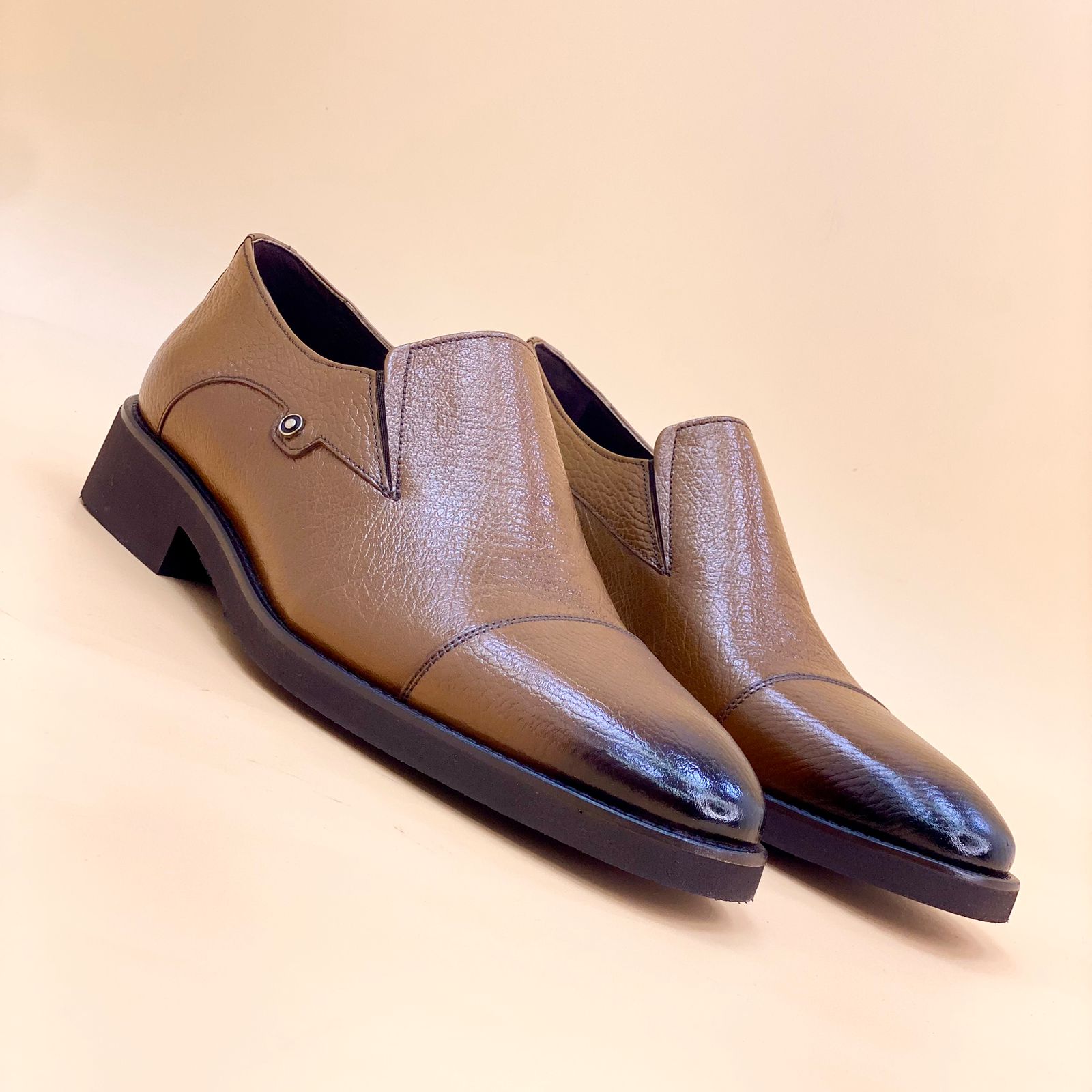 NEW , MADE IN TURKEY GENUINE LEATHER MEN SHOES M888