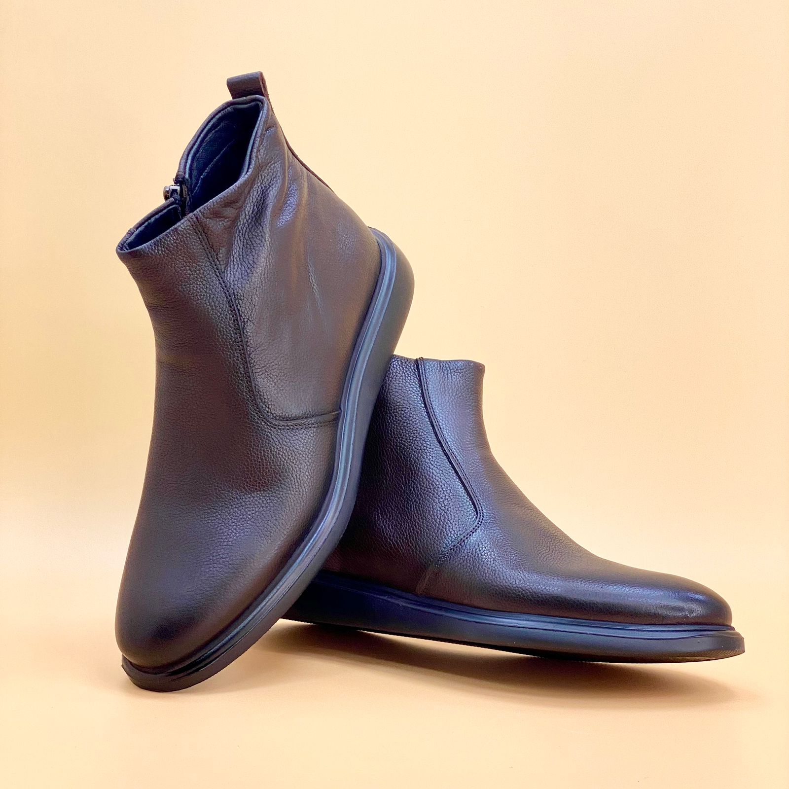 NEW , MADE IN TURKEY GENUINE LEATHER MEN BOOTS M23