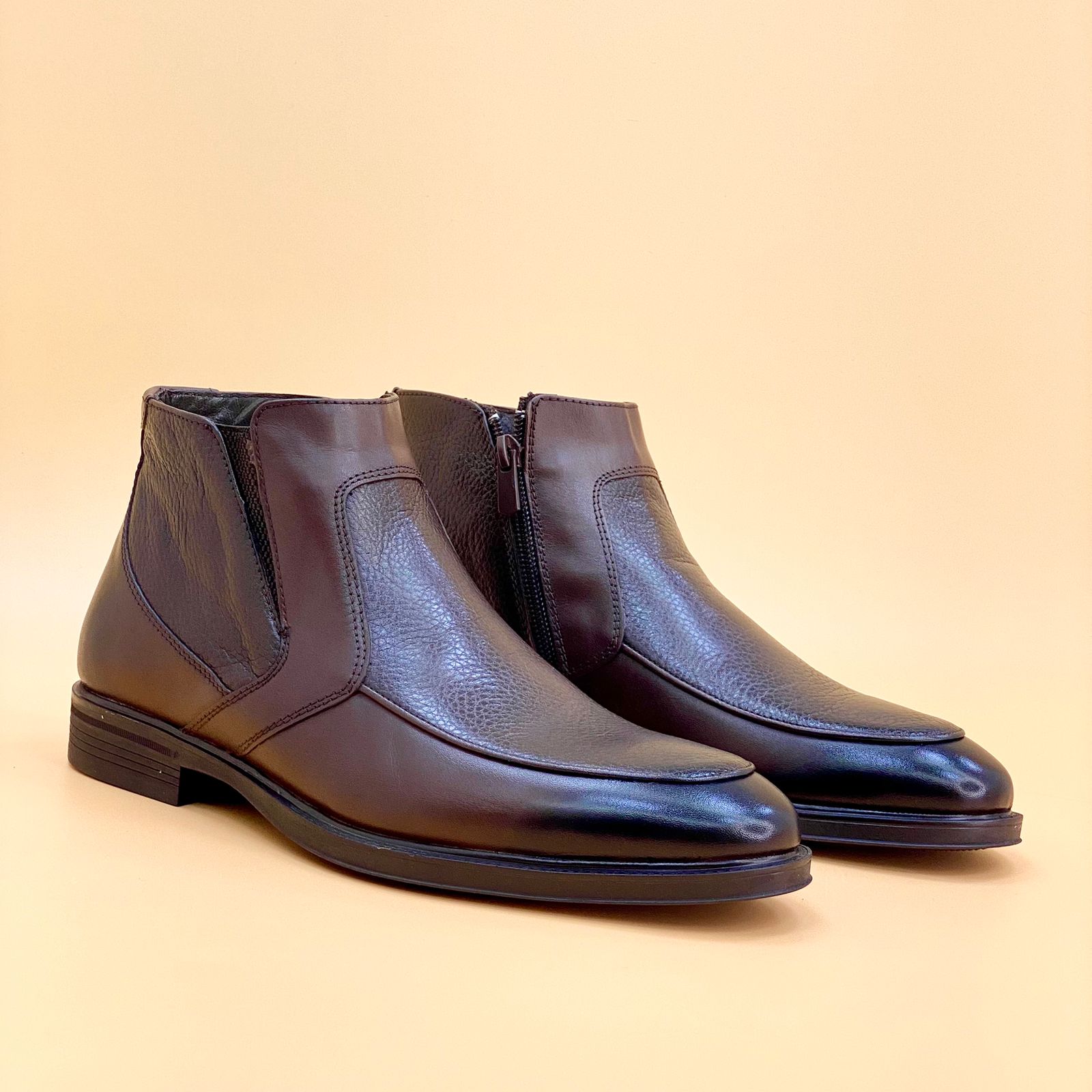 NEW , MADE IN TURKEY GENUINE LEATHER MEN BOOTS M22