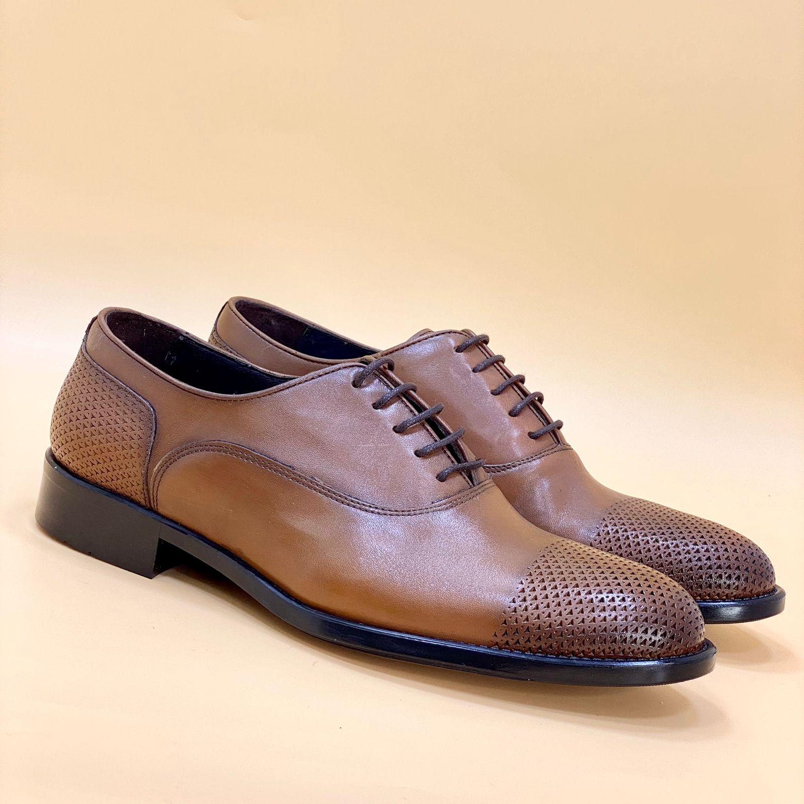 NEW , MADE IN TURKEY GENUINE LEATHER MEN SHOES M852