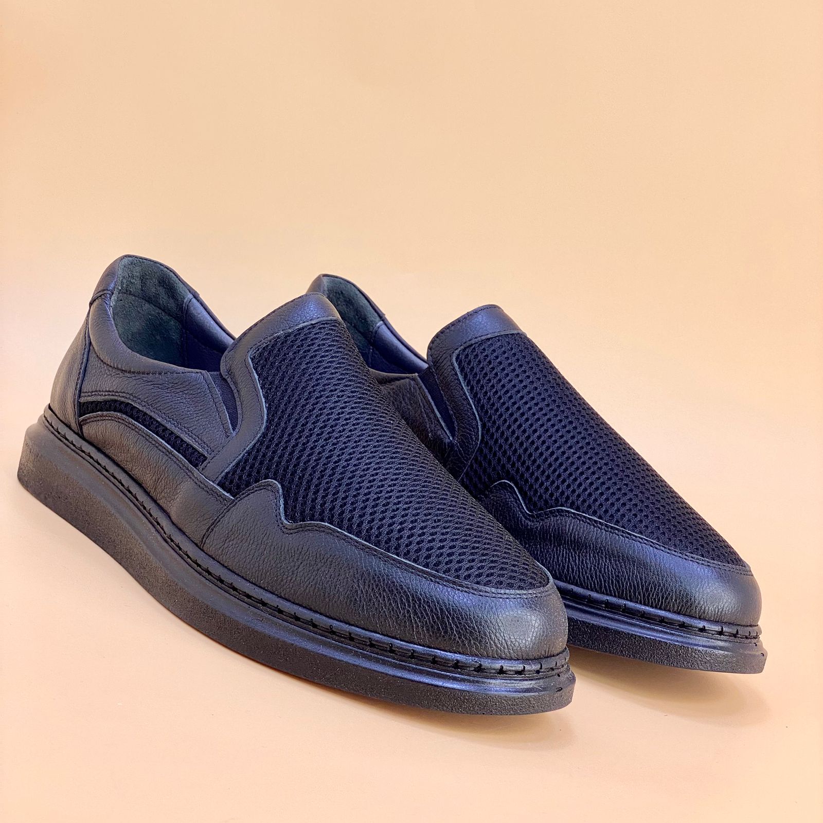 NEW , MADE IN TURKEY GENUINE LEATHER MEN SHOES M214